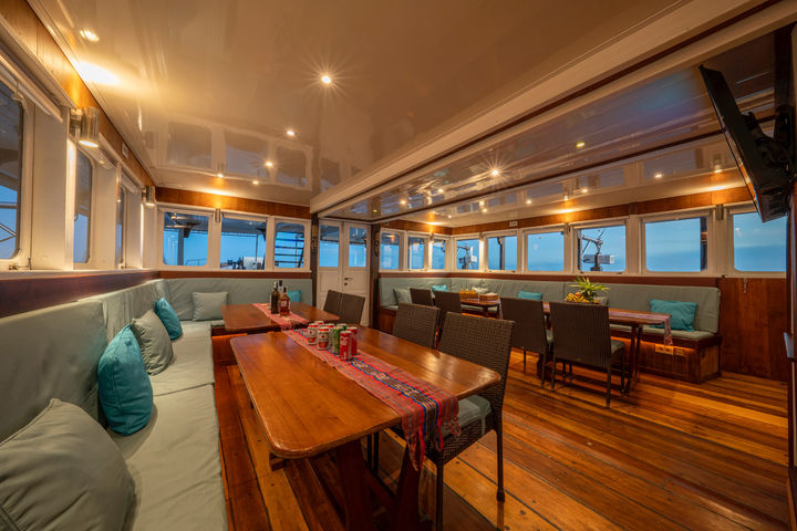 Ambai Liveaboard, Indonesia - LiveAboard.com