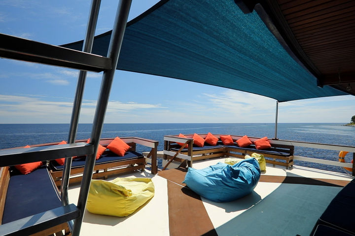 Ambai Liveaboard, Indonesia - LiveAboard.com