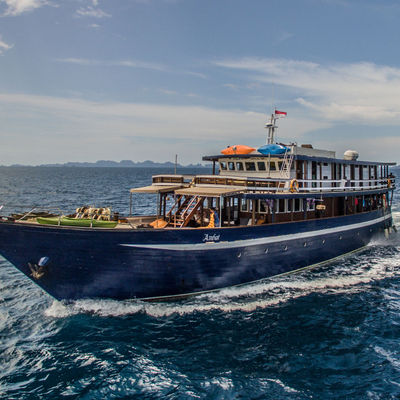 Ambai Liveaboard, Indonesia - LiveAboard.com