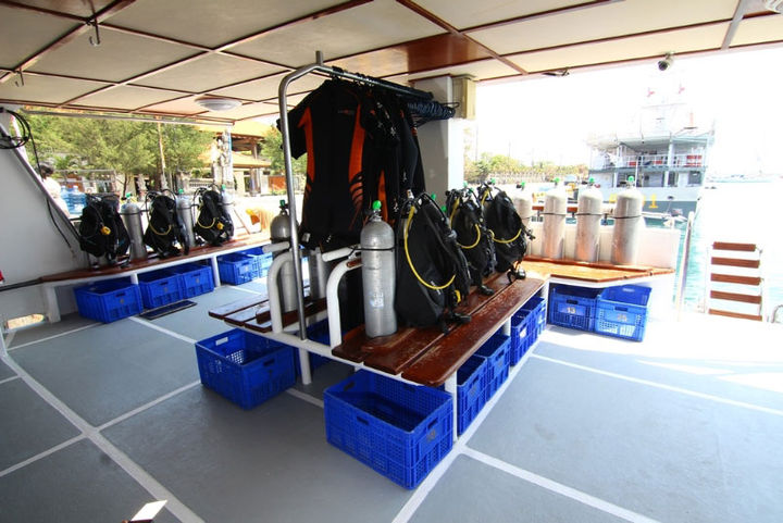 Mermaid II Liveaboard, Indonesia - LiveAboard.com