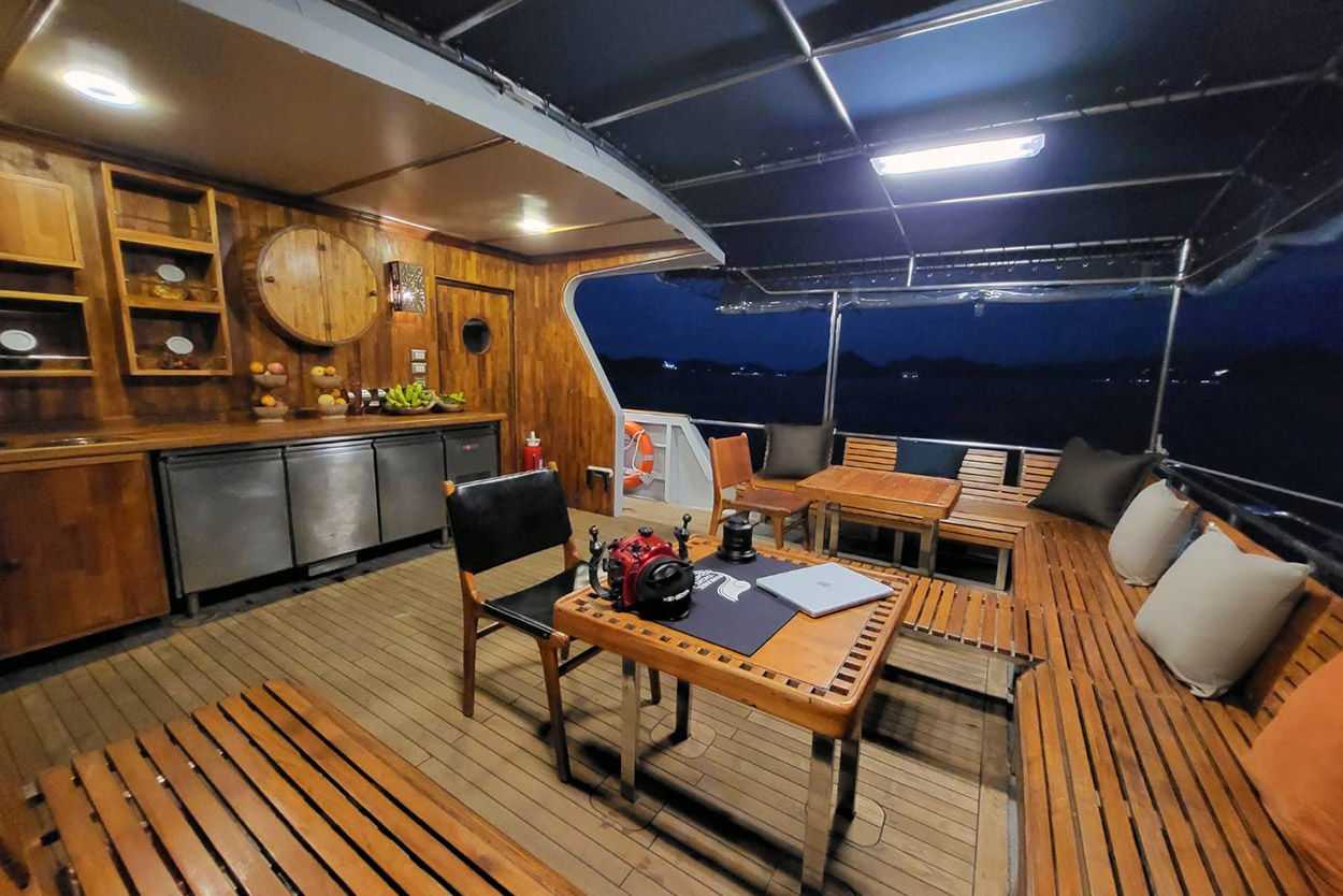 Panunee, Indonesia - LiveAboard.com