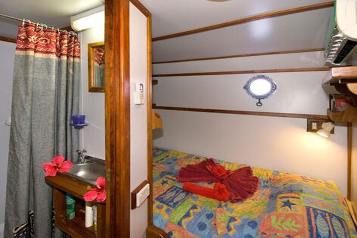 Febrina, Papua New Guinea - LiveAboard.com