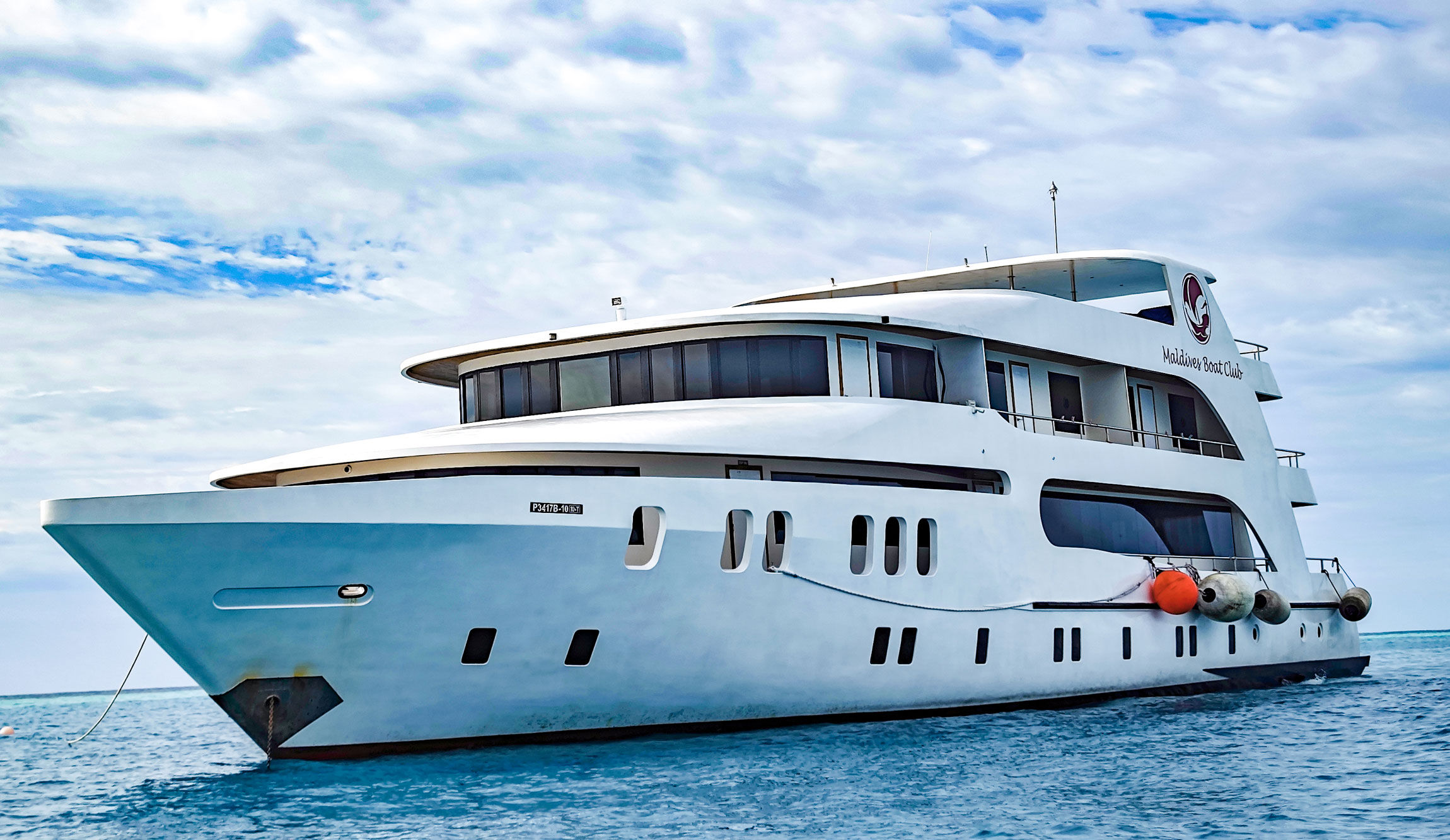 Adora Liveaboard, Maldives - LiveAboard.com