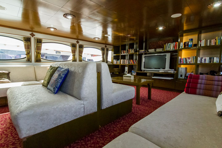 Pawara, Thailand - LiveAboard.com