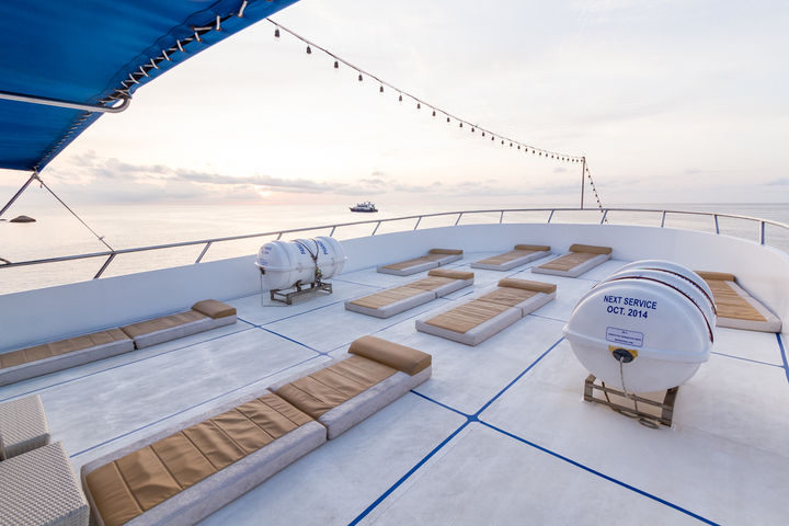 Pawara, Thailand - LiveAboard.com