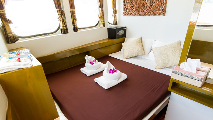 Pawara, Thailand - LiveAboard.com