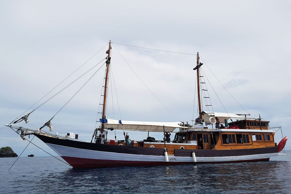 Kira Kira Liveaboard, Indonesia - LiveAboard.com