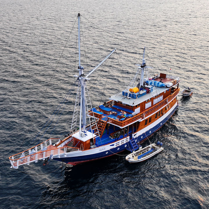 Lady Denok, Indonesia - LiveAboard.com