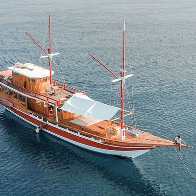 Pratiwi, Indonesia - LiveAboard.com