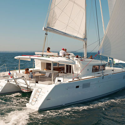 Phoenix Liveaboard, Bahamas - LiveAboard.com