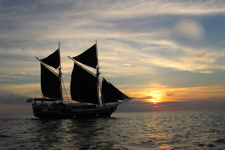Merdeka 3, Thailand - LiveAboard.com