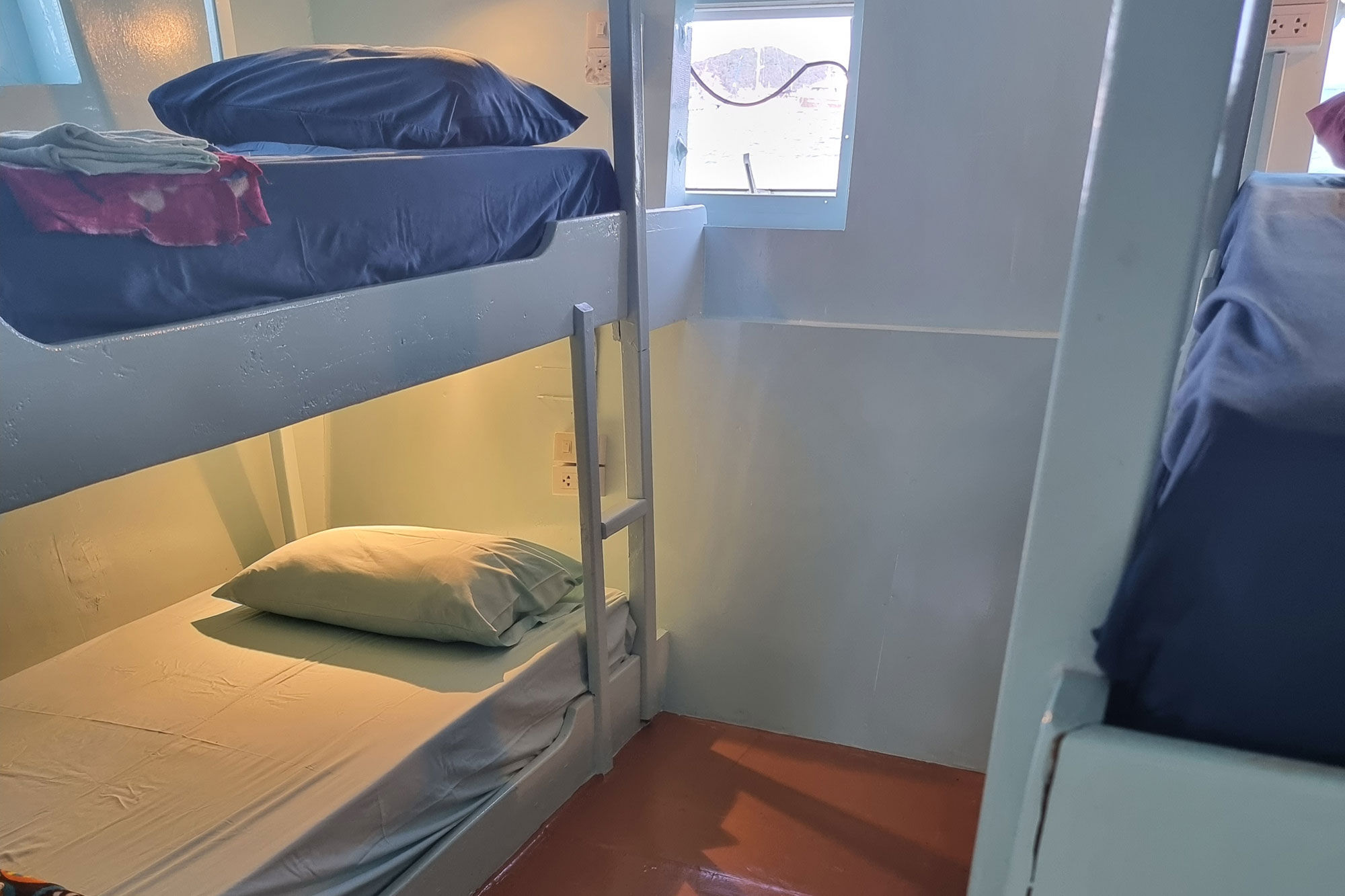 Merdeka 3, Thailand - LiveAboard.com