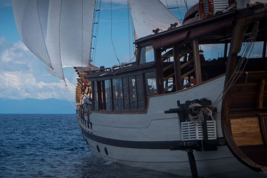 Wisesa, Indonesia - LiveAboard.com