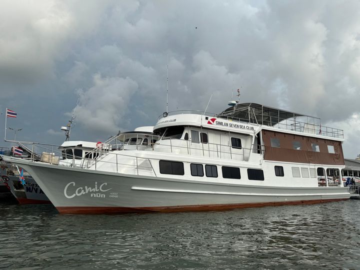 Camic, Thailand - LiveAboard.com