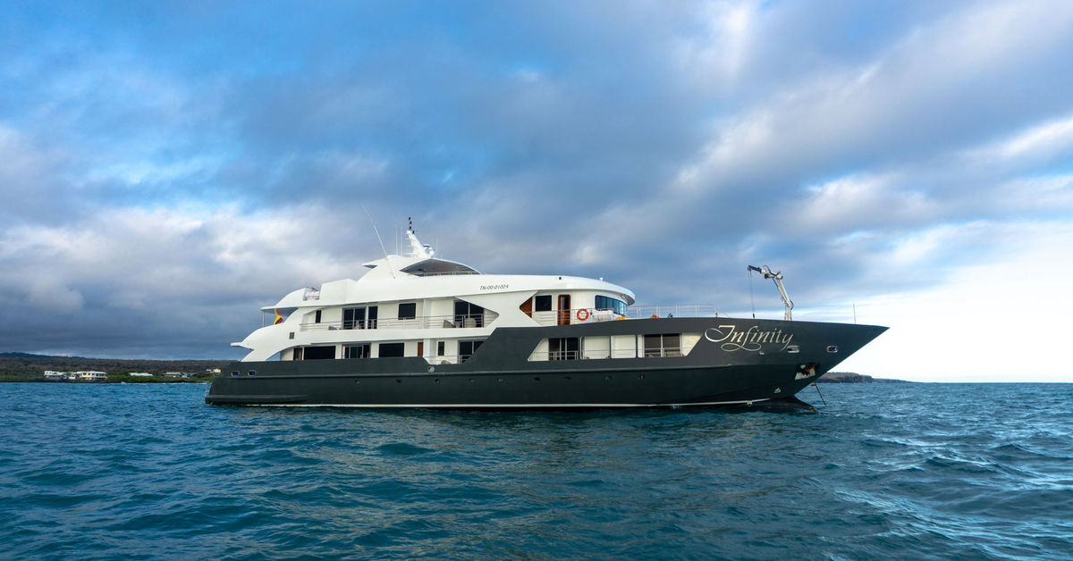 Infinity Cruise Ship, Galapagos - LiveAboard.com