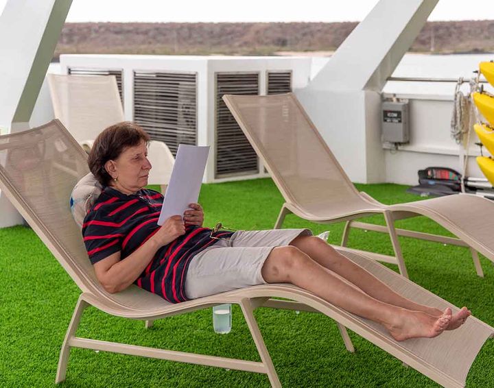 Bonita Cruise Ship, Galapagos - LiveAboard.com