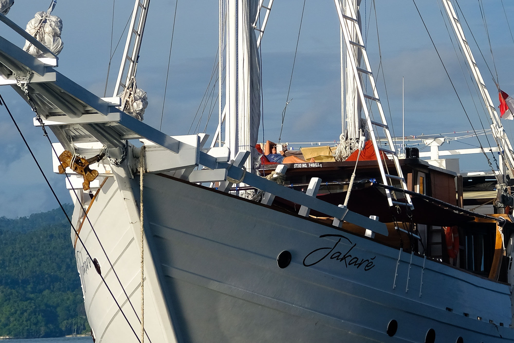 Jakaré, Indonesia - LiveAboard.com