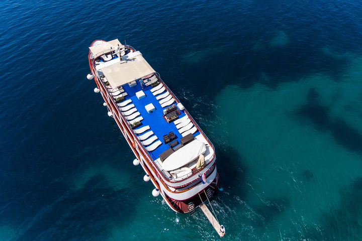 Princess Aloha Cruise Ship, Croatia - LiveAboard.com