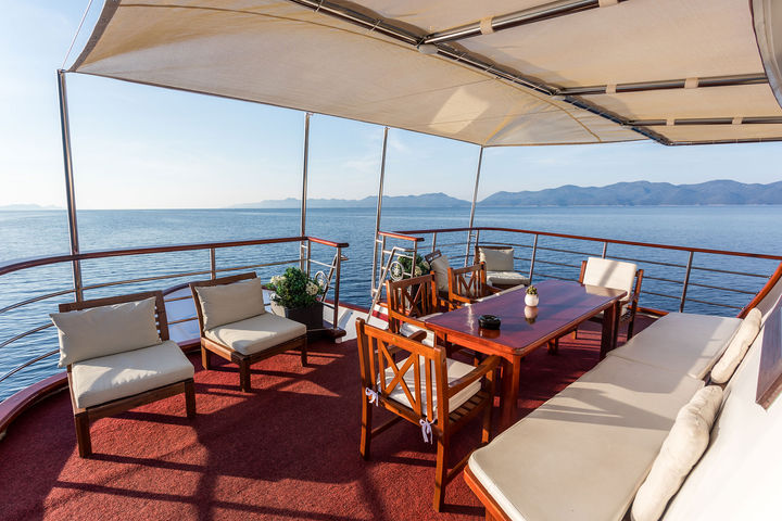 Princess Aloha Cruise Ship, Croatia - LiveAboard.com