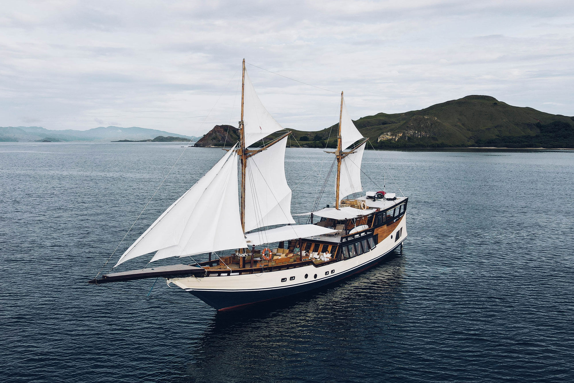 Navila Cruise Ship, Indonesia - LiveAboard.com
