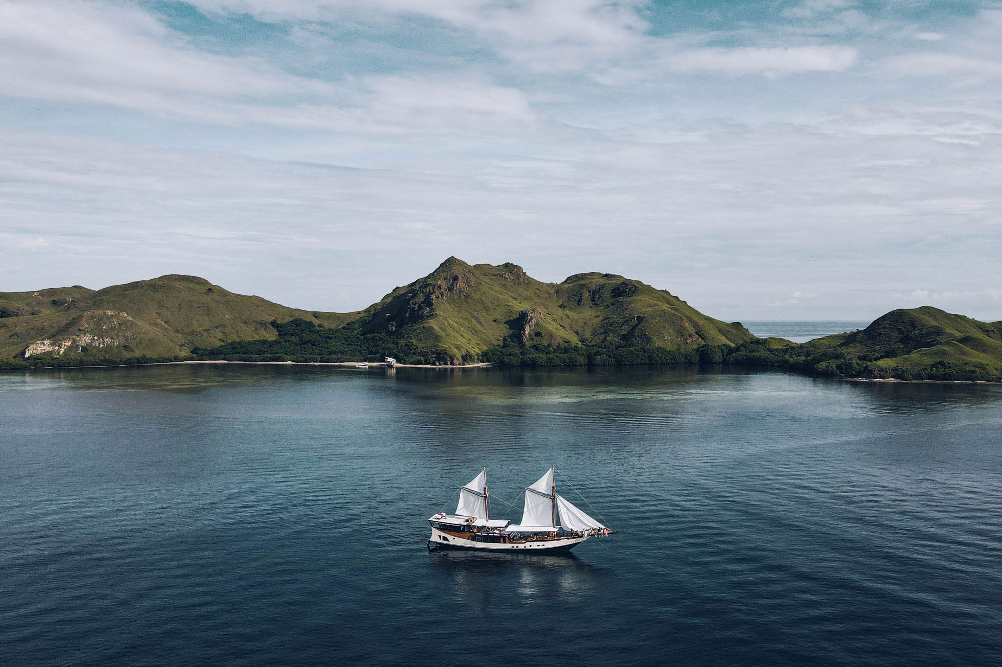 Navila Cruise Ship, Indonesia - LiveAboard.com