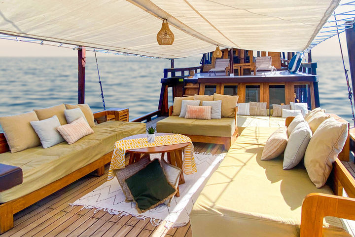 Navila Cruise Ship, Indonesia - LiveAboard.com