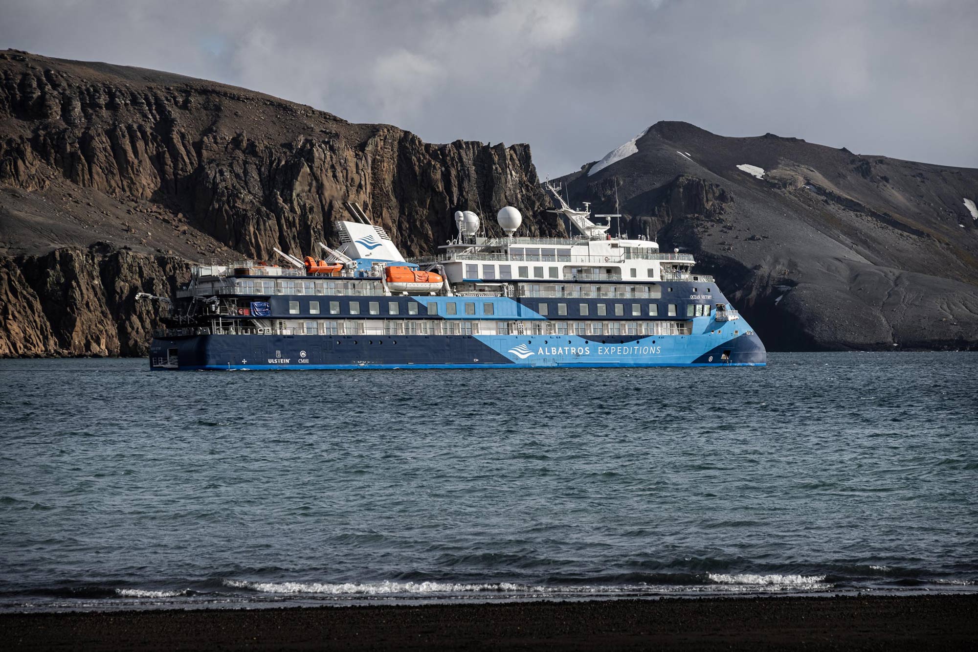 Ocean Albatros Arctic Cruise Ship, Arctic - LiveAboard.com