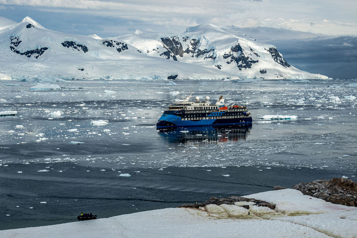 Ocean Albatros Antarctica Cruise Ship, Antarctica - LiveAboard.com