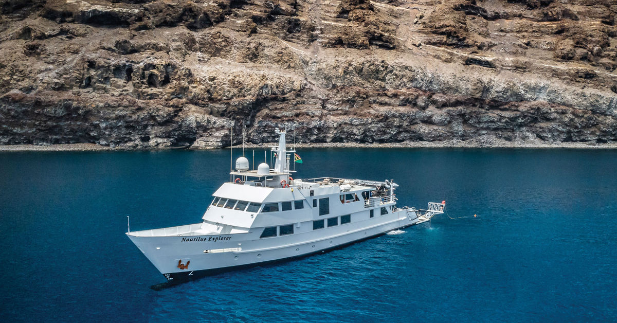 Nautilus Explorer Liveaboard, Costa Rica - LiveAboard.com