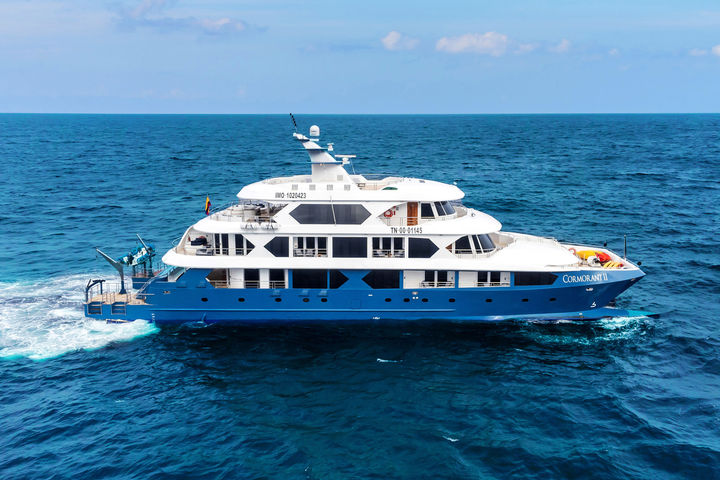 Cormorant II Cruise Ship, Galapagos - LiveAboard.com