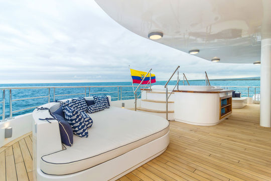 Cormorant II Cruise Ship, Galapagos - LiveAboard.com