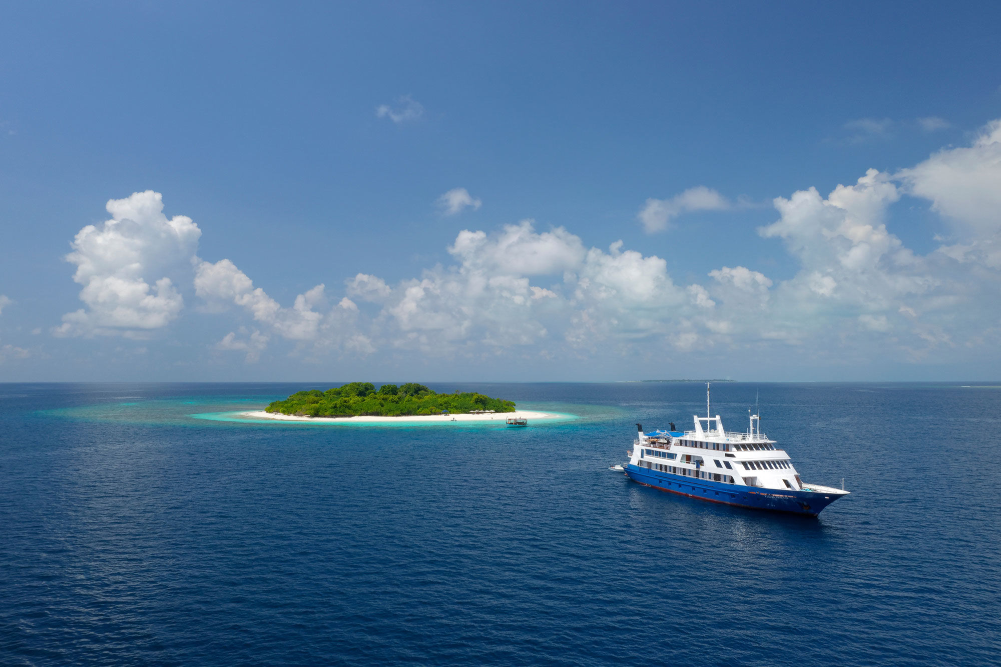 Yasawa Princess Cruises Cruise Ship, Maldives - LiveAboard.com