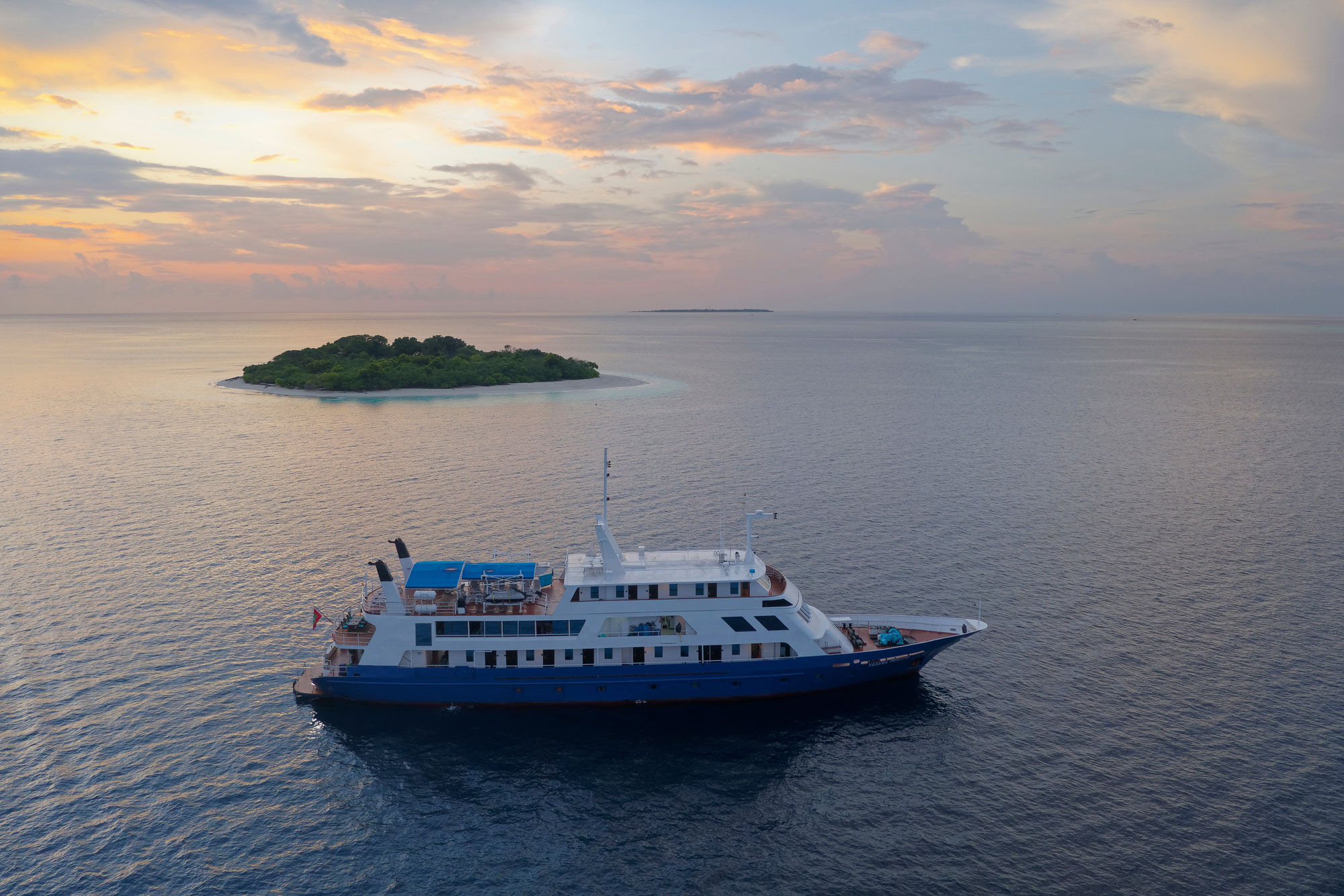 Yasawa Princess Cruises Cruise Ship, Maldives - LiveAboard.com