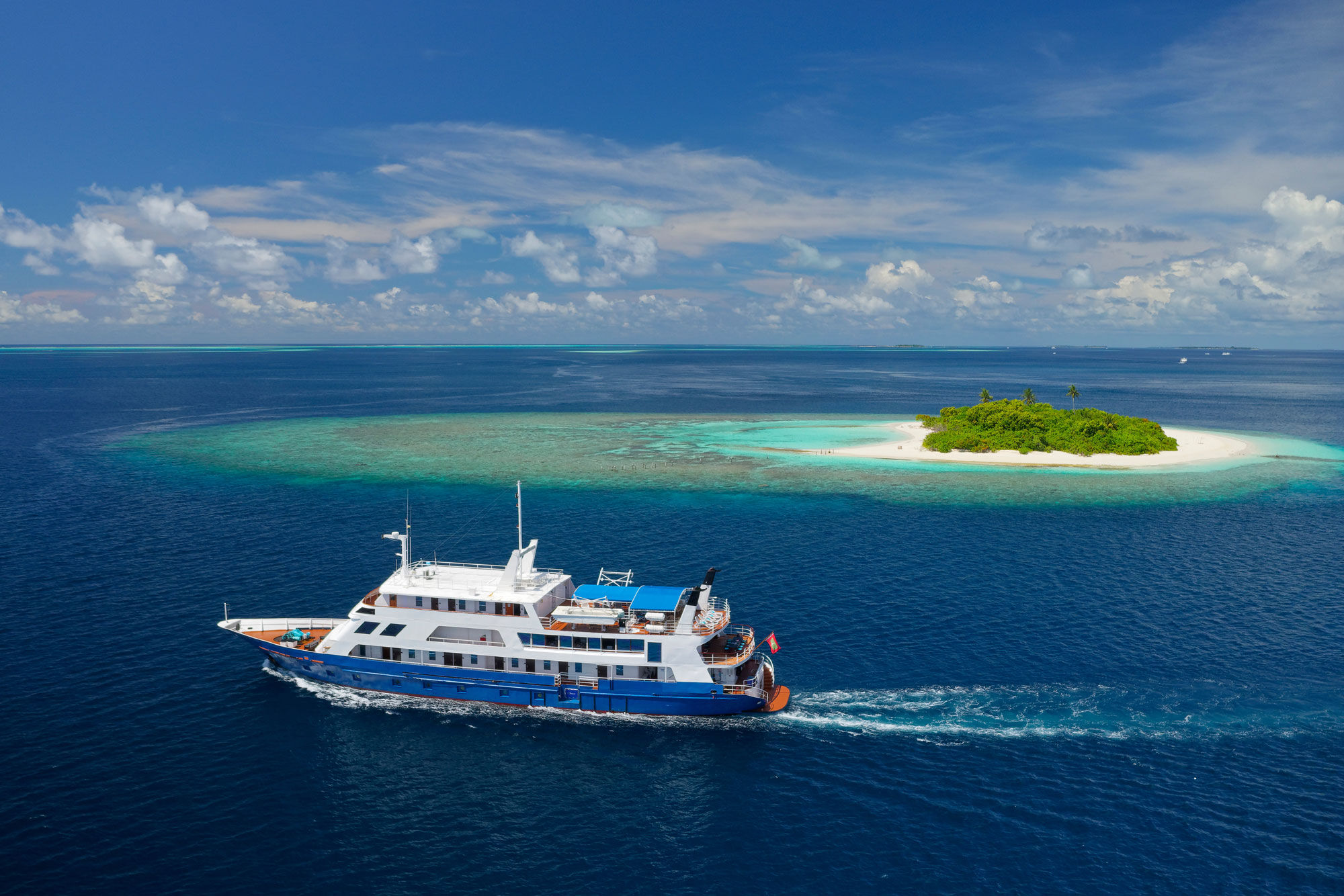 Yasawa Princess Cruises Cruise Ship, Maldives - LiveAboard.com