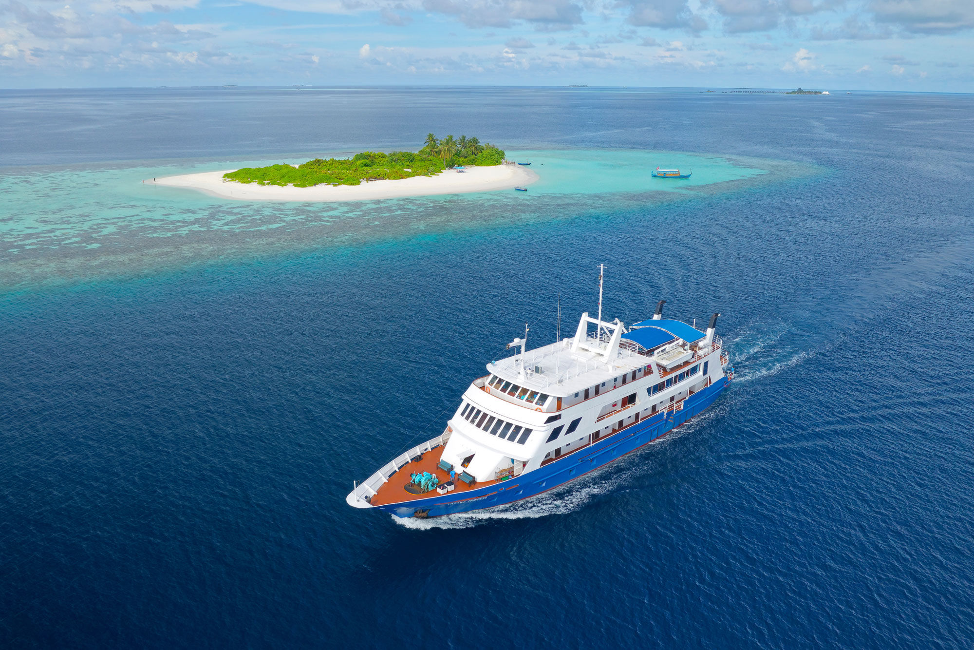 Yasawa Princess Cruises Cruise Ship, Maldives - LiveAboard.com