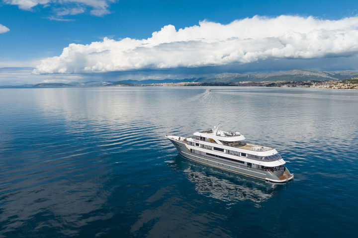 Roko Cruise Ship, Croatia - LiveAboard.com