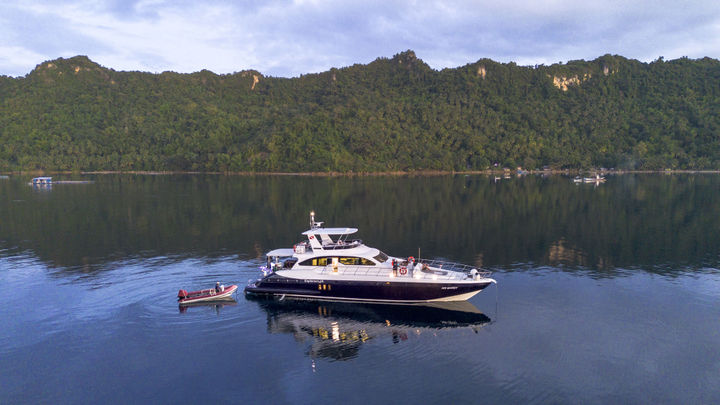 MY Gypsy Liveaboard, Philippines - LiveAboard.com