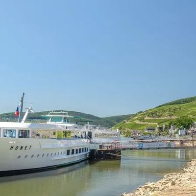 MS Monet, Rhine, and more - LiveAboard.com